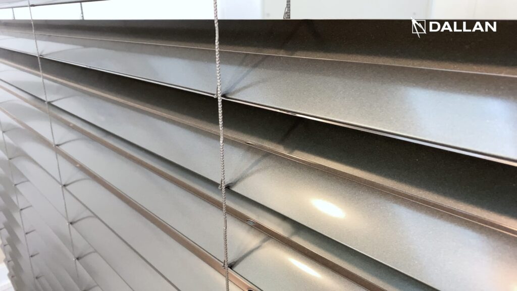 VIDEO - Automated Venetian Blinds roll forming production