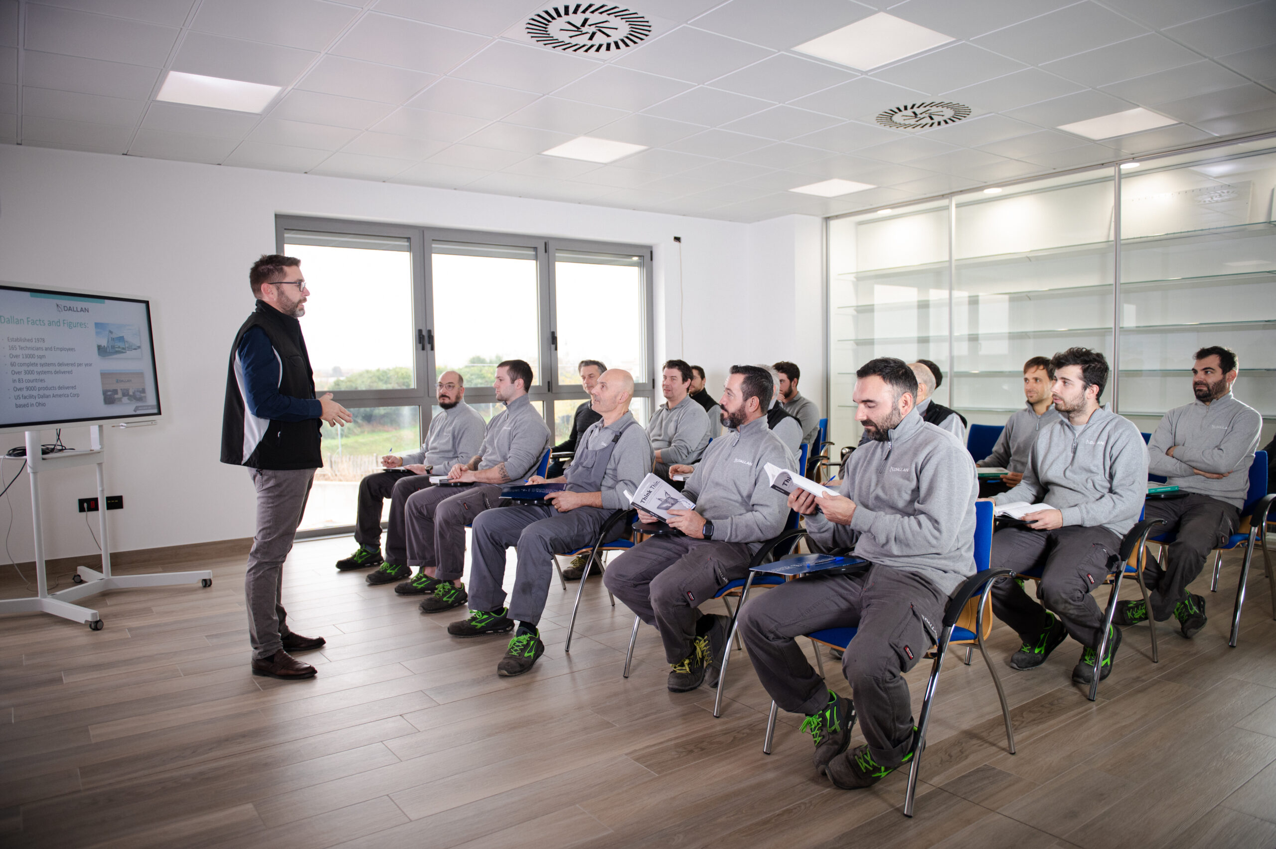 Dallan Academy | Dallan